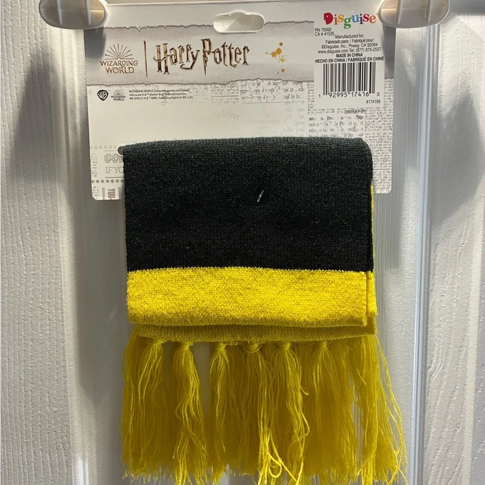 Disguise | Costumes | Harry Potter Hufflepuff Scarf Costume Accessory ...